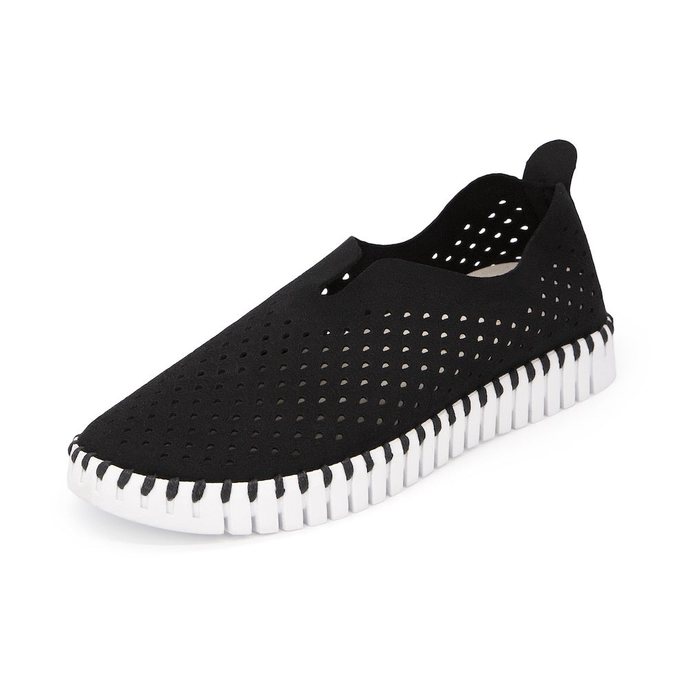 Closed Toe Shoes for Women | Charleston Shoe Co.