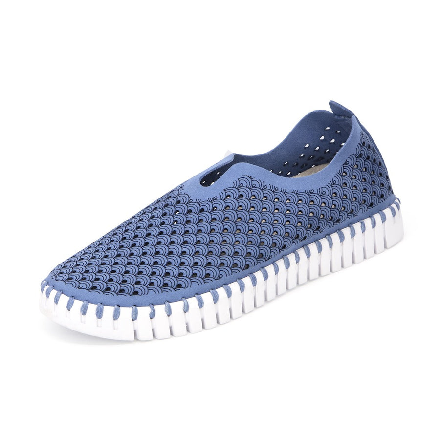 Closed Toe Shoes for Women | Charleston Shoe Co.